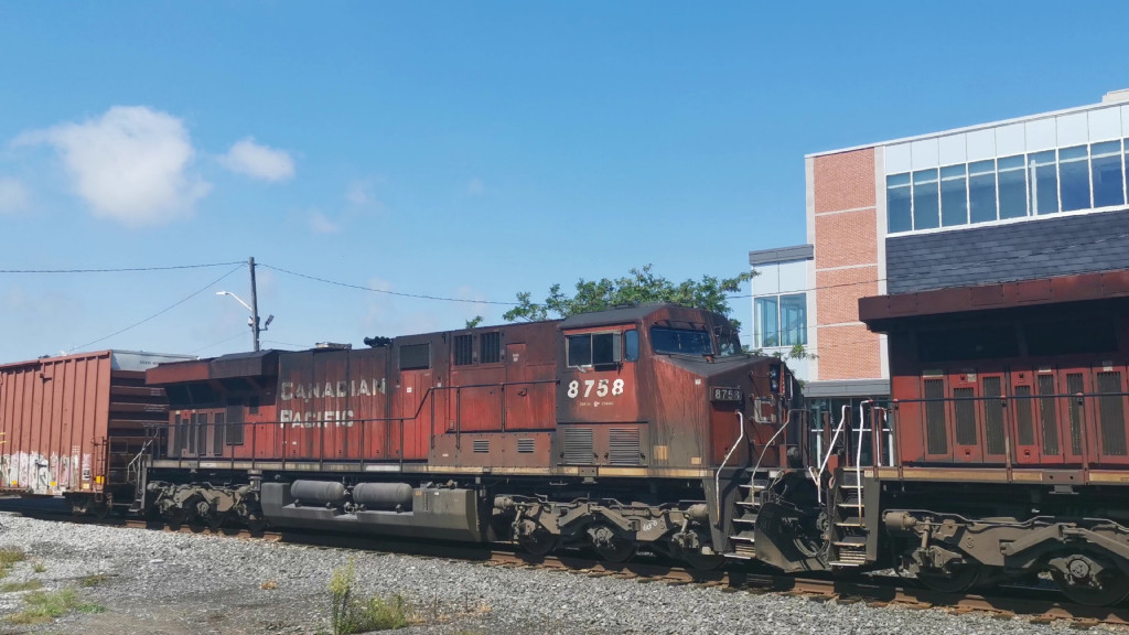 CP 8758